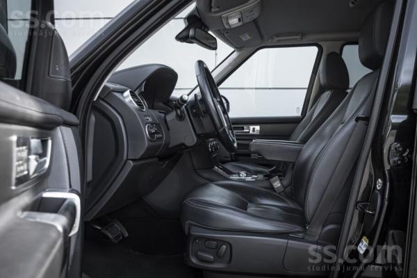 Melns Land Rover Discovery 2016 Rīga, ar dzinēja tilpumu 3.00 L un nobraukumu 250 tūkst. km par 13490 €, foto 10 vietnē AUTOMOTO.COM.LV
