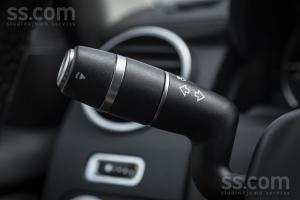 Black Land Rover Discovery 2016 in Riga, with an engine capacity of 3.00 L and mileage of 250 thousand km for 13490 €, photo 19 on AUTOMOTO.COM.LV
