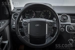Black Land Rover Discovery 2016 in Riga, with an engine capacity of 3.00 L and mileage of 250 thousand km for 13490 €, photo 20 on AUTOMOTO.COM.LV