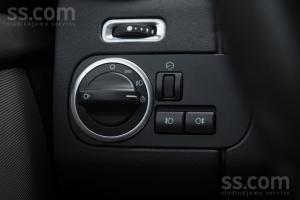 Black Land Rover Discovery 2016 in Riga, with an engine capacity of 3.00 L and mileage of 250 thousand km for 13490 €, photo 30 on AUTOMOTO.COM.LV