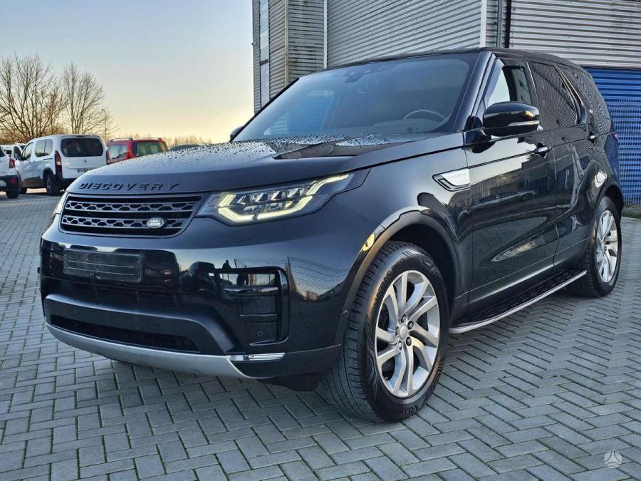 Black Land Rover Discovery 2017 in Taurage, with an engine capacity of 2.00 L and mileage of 172 thousand km for 18900 €, photo 2 on AUTOMOTO.COM.LV