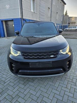 Black Land Rover Discovery 2017 in Taurage, with an engine capacity of 2.00 L and mileage of 172 thousand km for 18900 €, photo 6 on AUTOMOTO.COM.LV
