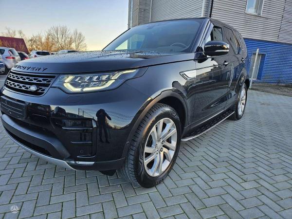 Black Land Rover Discovery 2017 in Taurage, with an engine capacity of 2.00 L and mileage of 172 thousand km for 18900 €, photo 8 on AUTOMOTO.COM.LV