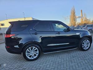Black Land Rover Discovery 2017 in Taurage, with an engine capacity of 2.00 L and mileage of 172 thousand km for 18900 €, photo 11 on AUTOMOTO.COM.LV