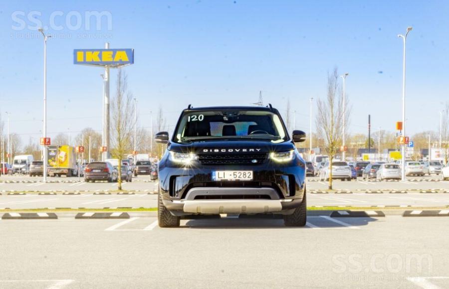 Melns Land Rover Discovery 2017 Rīga, ar dzinēja tilpumu 2.00 L un nobraukumu 162 tūkst. km par 18490 €, foto 4 vietnē AUTOMOTO.COM.LV