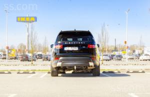 Melns Land Rover Discovery 2017 Rīga, ar dzinēja tilpumu 2.00 L un nobraukumu 162 tūkst. km par 18490 €, foto 8 vietnē AUTOMOTO.COM.LV