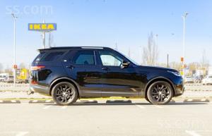 Melns Land Rover Discovery 2017 Rīga, ar dzinēja tilpumu 2.00 L un nobraukumu 162 tūkst. km par 18490 €, foto 10 vietnē AUTOMOTO.COM.LV