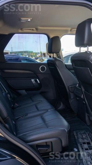 Melns Land Rover Discovery 2017 Rīga, ar dzinēja tilpumu 2.00 L un nobraukumu 162 tūkst. km par 18490 €, foto 34 vietnē AUTOMOTO.COM.LV
