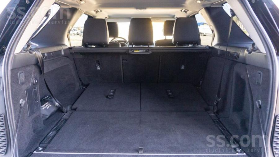 Melns Land Rover Discovery 2017 Rīga, ar dzinēja tilpumu 2.00 L un nobraukumu 162 tūkst. km par 18490 €, foto 35 vietnē AUTOMOTO.COM.LV