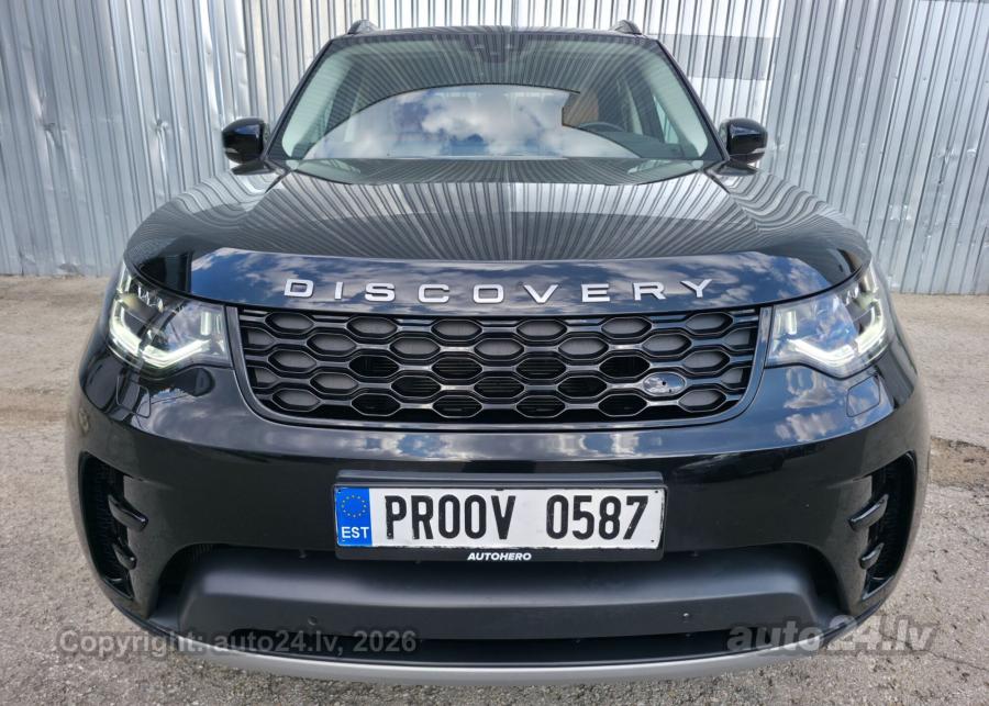 Black Land Rover Discovery 2017 in Tallinn, with an engine capacity of 3.00 L and mileage of 105 thousand km for 24990 €, photo 8 on AUTOMOTO.COM.LV