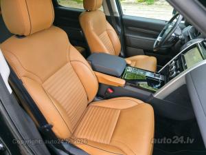 Black Land Rover Discovery 2017 in Tallinn, with an engine capacity of 3.00 L and mileage of 105 thousand km for 24990 €, photo 14 on AUTOMOTO.COM.LV