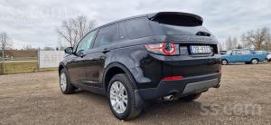 Black Land Rover Discovery 2017 in Daugavpils, with an engine capacity of 2.00 L and mileage of 179 thousand km for 14100 €, photo 4 on AUTOMOTO.COM.LV