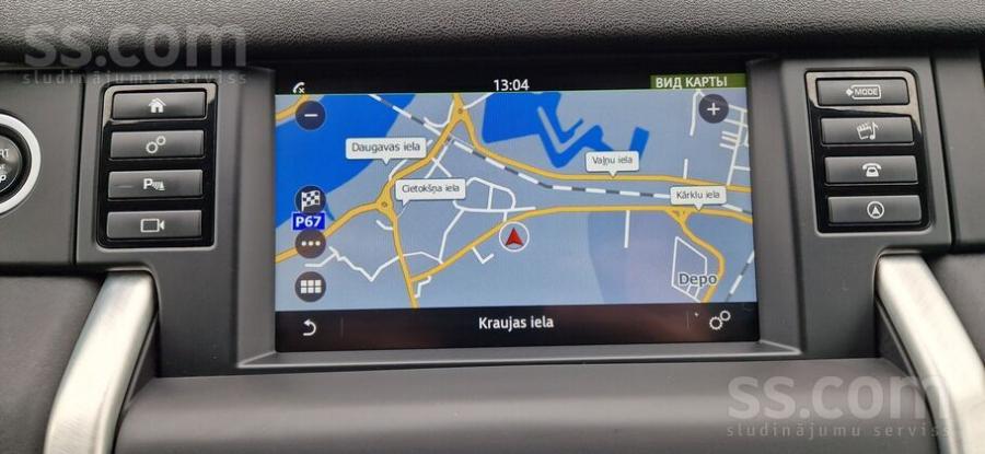 Black Land Rover Discovery 2017 in Daugavpils, with an engine capacity of 2.00 L and mileage of 179 thousand km for 14100 €, photo 18 on AUTOMOTO.COM.LV