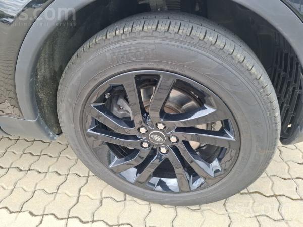 Land Rover Discovery 2017 Rīga vietnē Melns Land Rover Discovery 2017 Rīga, ar dzinēja tilpumu 2.00 L un nobraukumu 141 tūkst. km par 16500 €, foto 6 vietnē AUTOMOTO.COM.LV