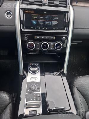Melns Land Rover Discovery 2017 Rīga, ar dzinēja tilpumu 2.00 L un nobraukumu 141 tūkst. km par 16500 €, foto 8 vietnē AUTOMOTO.COM.LV