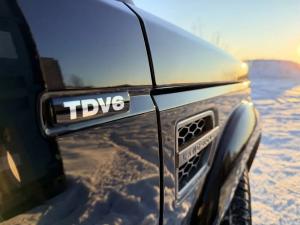 Black Land Rover Discovery 2017 in Riga, with an engine capacity of 3.00 L and mileage of 164 thousand km for 15995 €, photo 29 on AUTOMOTO.COM.LV