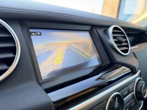 Black Land Rover Discovery 2017 in Riga, with an engine capacity of 3.00 L and mileage of 164 thousand km for 15995 €, photo 30 on AUTOMOTO.COM.LV