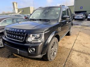 Melns Land Rover Discovery 2017 Rīga, ar dzinēja tilpumu 3.00 L un nobraukumu 164 tūkst. km par 15995 €, foto 4 vietnē AUTOMOTO.COM.LV