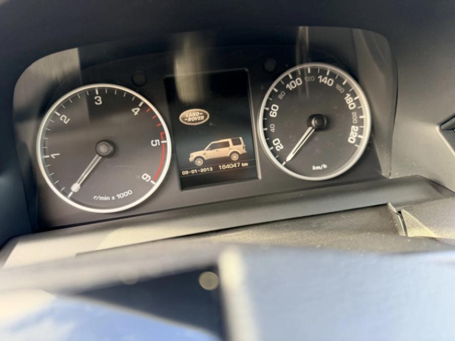 Melns Land Rover Discovery 2017 Rīga, ar dzinēja tilpumu 3.00 L un nobraukumu 164 tūkst. km par 15995 €, foto 8 vietnē AUTOMOTO.COM.LV