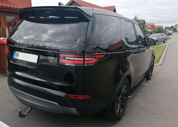 Melns Land Rover Discovery 2017 Klaipėda, ar dzinēja tilpumu 2.00 L un nobraukumu 141 tūkst. km par 14000 €, foto 2 vietnē AUTOMOTO.COM.LV
