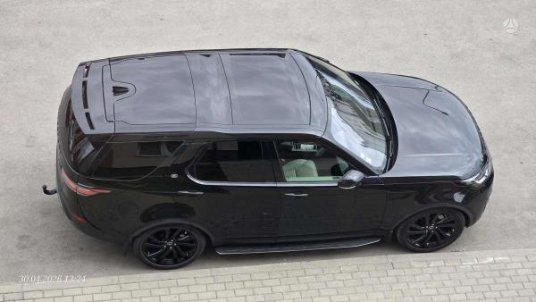 Melns Land Rover Discovery 2017 Klaipėda, ar dzinēja tilpumu 2.00 L un nobraukumu 141 tūkst. km par 14000 €, foto 4 vietnē AUTOMOTO.COM.LV