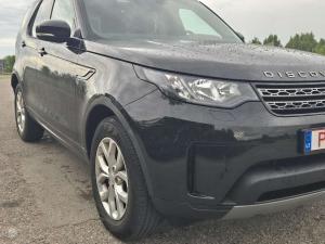 Black Land Rover Discovery 2017 in Siauliai, with an engine capacity of 2.00 L and mileage of 166 thousand km for 14700 €, photo 6 on AUTOMOTO.COM.LV