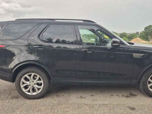Melns Land Rover Discovery 2017 Šauļi, ar dzinēja tilpumu 2.00 L un nobraukumu 166 tūkst. km par 14700 €, foto 7 vietnē AUTOMOTO.COM.LV