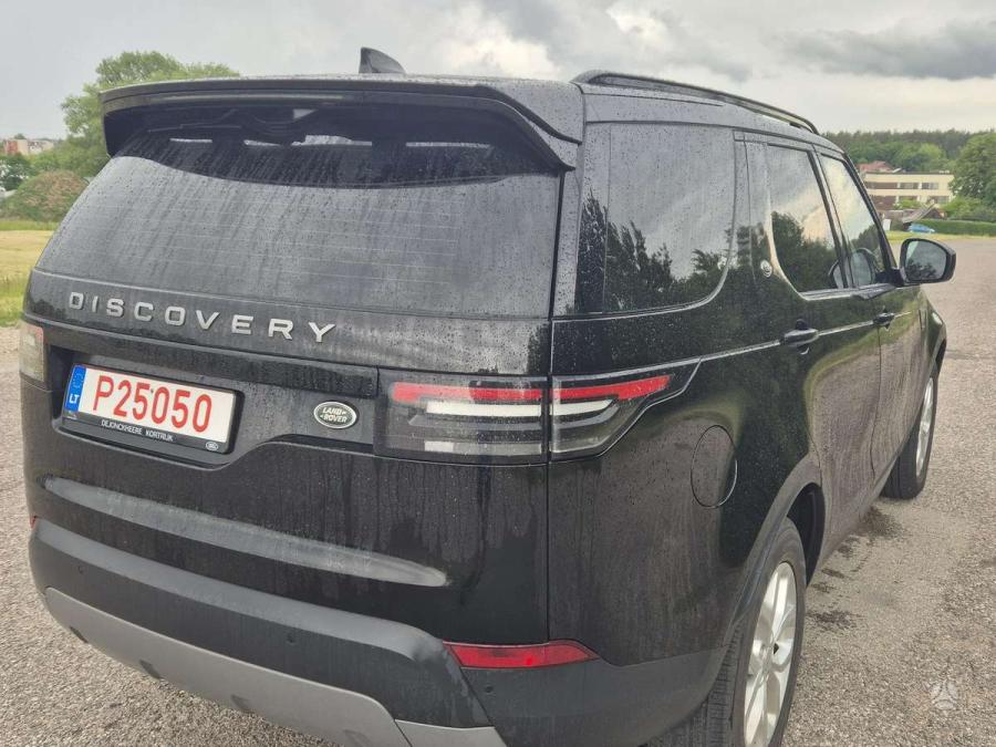 Black Land Rover Discovery 2017 in Siauliai, with an engine capacity of 2.00 L and mileage of 166 thousand km for 14700 €, photo 12 on AUTOMOTO.COM.LV
