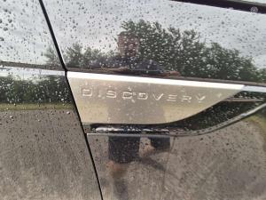 Black Land Rover Discovery 2017 in Siauliai, with an engine capacity of 2.00 L and mileage of 166 thousand km for 14700 €, photo 25 on AUTOMOTO.COM.LV