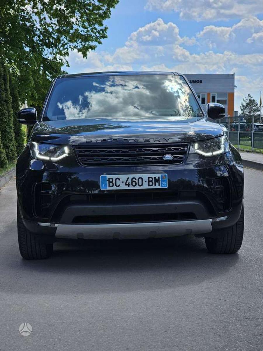 Black Land Rover Discovery 2017 in Taurage, with an engine capacity of 2.00 L and mileage of 172 thousand km for 18000 €, photo 1 on AUTOMOTO.COM.LV