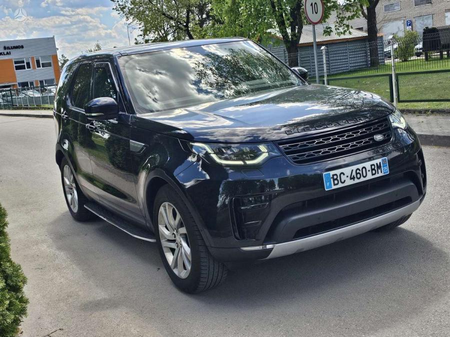 Black Land Rover Discovery 2017 in Taurage, with an engine capacity of 2.00 L and mileage of 172 thousand km for 18000 €, photo 4 on AUTOMOTO.COM.LV