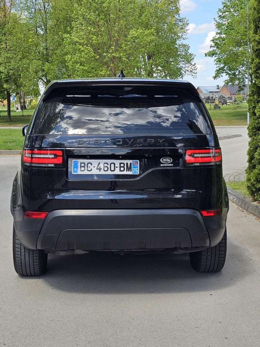Black Land Rover Discovery 2017 in Taurage, with an engine capacity of 2.00 L and mileage of 172 thousand km for 18000 €, photo 10 on AUTOMOTO.COM.LV