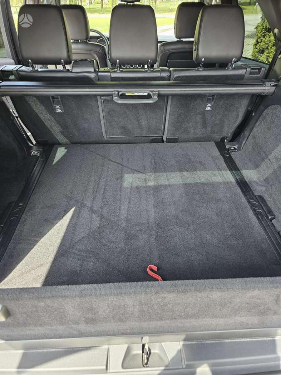 Black Land Rover Discovery 2017 in Taurage, with an engine capacity of 2.00 L and mileage of 172 thousand km for 18000 €, photo 17 on AUTOMOTO.COM.LV