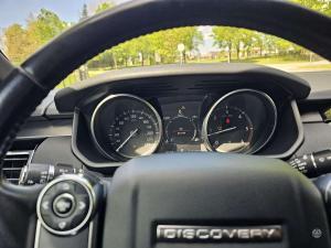 Black Land Rover Discovery 2017 in Taurage, with an engine capacity of 2.00 L and mileage of 172 thousand km for 18000 €, photo 23 on AUTOMOTO.COM.LV