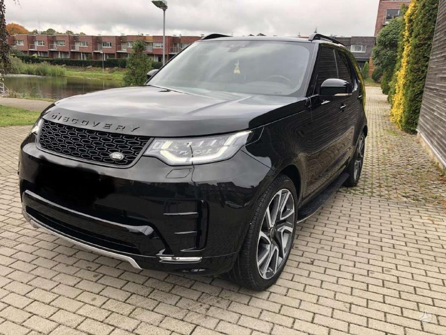 Melns Land Rover Discovery 2018 Kauņa, ar dzinēja tilpumu 2.99 L un nobraukumu 175 tūkst. km par 31500 €, foto 2 vietnē AUTOMOTO.COM.LV