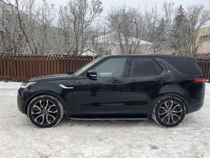 Black Land Rover Discovery 2018 in Riga, with an engine capacity of 3.00 L and mileage of 147 thousand km for 15150 €, photo 2 on AUTOMOTO.COM.LV
