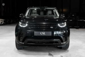 Black Land Rover Discovery 2018 in Riga, with an engine capacity of 2.99 L and mileage of 220 thousand km for 16500 €, photo 2 on AUTOMOTO.COM.LV