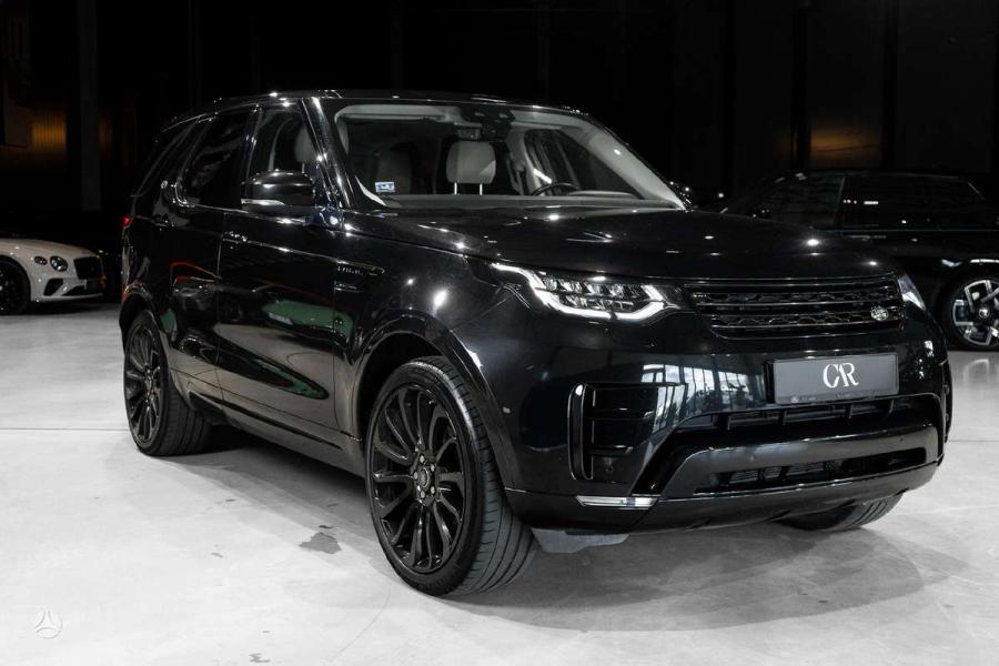 Black Land Rover Discovery 2018 in Riga, with an engine capacity of 2.99 L and mileage of 220 thousand km for 16500 €, photo 3 on AUTOMOTO.COM.LV