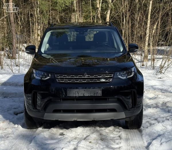 Black Land Rover Discovery 2018 in Vilnius, with an engine capacity of 2.00 L and mileage of 177 thousand km for 16000 €, photo 2 on AUTOMOTO.COM.LV
