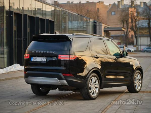 Melns Land Rover Discovery 2018 Rīga, ar dzinēja tilpumu 2.00 L un nobraukumu 96 tūkst. km par 21900 €, foto 2 vietnē AUTOMOTO.COM.LV