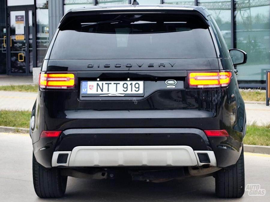 Melns Land Rover Discovery 2018 Šauļi, ar dzinēja tilpumu 2.00 L un nobraukumu 120 tūkst. km par 19800 €, foto 7 vietnē AUTOMOTO.COM.LV