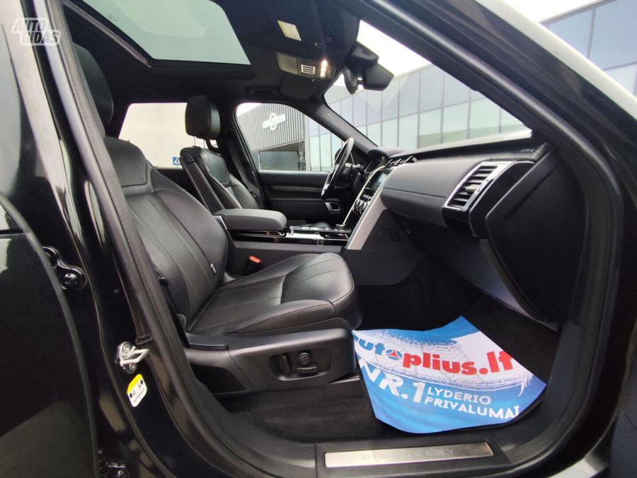 Melns Land Rover Discovery 2018 Šauļi, ar dzinēja tilpumu 2.00 L un nobraukumu 120 tūkst. km par 19800 €, foto 25 vietnē AUTOMOTO.COM.LV