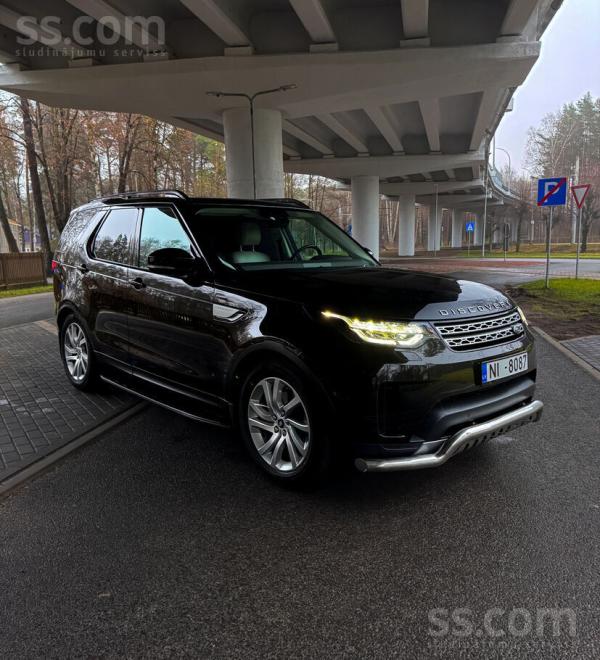Melns Land Rover Discovery 2018 Jūrmala, ar dzinēja tilpumu 2.00 L un nobraukumu 139 tūkst. km par 24750 €, foto 4 vietnē AUTOMOTO.COM.LV