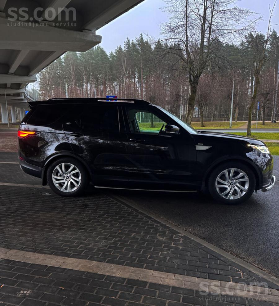 Melns Land Rover Discovery 2018 Jūrmala, ar dzinēja tilpumu 2.00 L un nobraukumu 139 tūkst. km par 24750 €, foto 6 vietnē AUTOMOTO.COM.LV