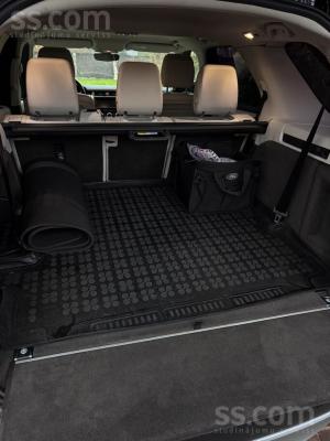 Melns Land Rover Discovery 2018 Jūrmala, ar dzinēja tilpumu 2.00 L un nobraukumu 139 tūkst. km par 24750 €, foto 18 vietnē AUTOMOTO.COM.LV