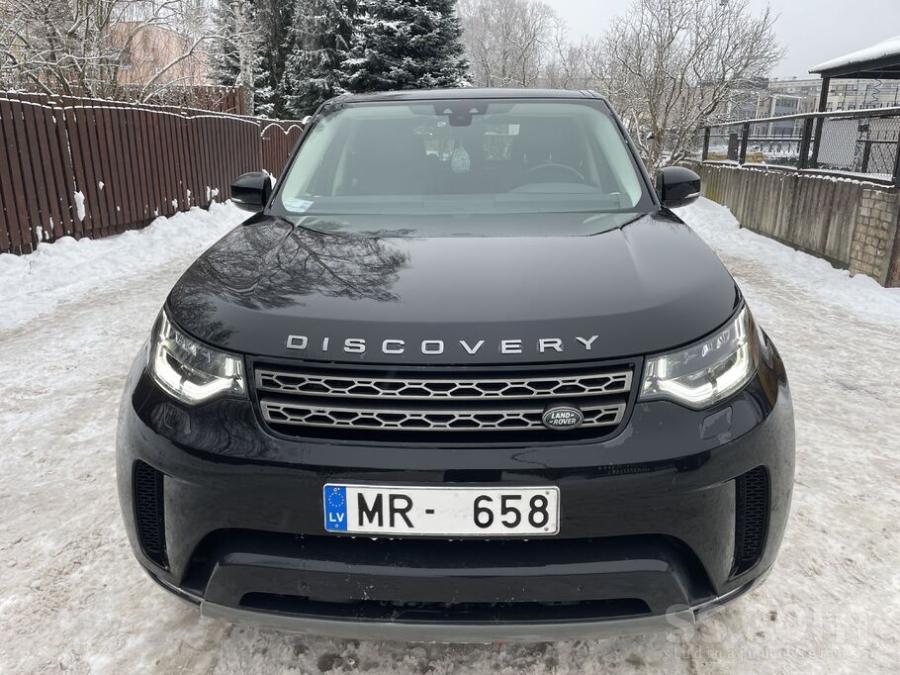 Melns Land Rover Discovery 2018 Rīga, ar dzinēja tilpumu 3.00 L un nobraukumu 147 tūkst. km par 15150 €, foto 1 vietnē AUTOMOTO.COM.LV