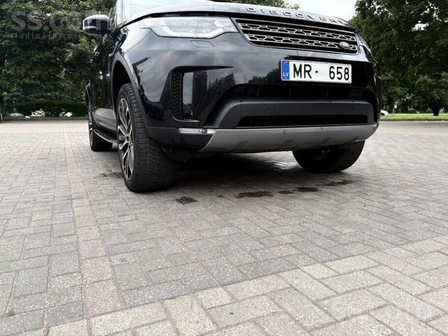 Melns Land Rover Discovery 2018 Rīga, ar dzinēja tilpumu 3.00 L un nobraukumu 154 tūkst. km par 22450 €, foto 9 vietnē AUTOMOTO.COM.LV