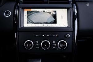 Black Land Rover Discovery 2018 in Vilnius, with an engine capacity of 2.00 L and mileage of 177 thousand km for 18000 €, photo 11 on AUTOMOTO.COM.LV