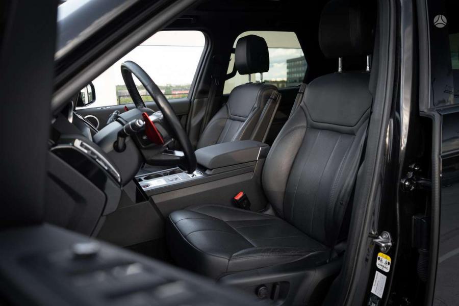 Black Land Rover Discovery 2018 in Vilnius, with an engine capacity of 2.00 L and mileage of 177 thousand km for 18000 €, photo 16 on AUTOMOTO.COM.LV