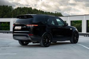 Black Land Rover Discovery 2018 in Vilnius, with an engine capacity of 2.00 L and mileage of 177 thousand km for 18000 €, photo 29 on AUTOMOTO.COM.LV